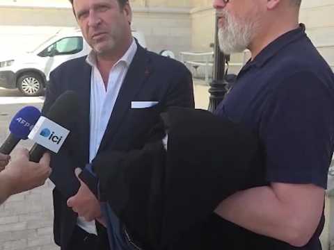 Procès Némésis à Besançon : tensions et slogans devant le tribunal